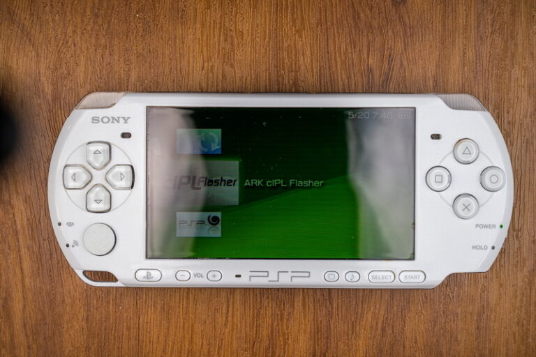 2025年最新！PSPにカスタムファームウェアARK-4を超簡単に導入する！ゲームの吸い出しについても触れる！